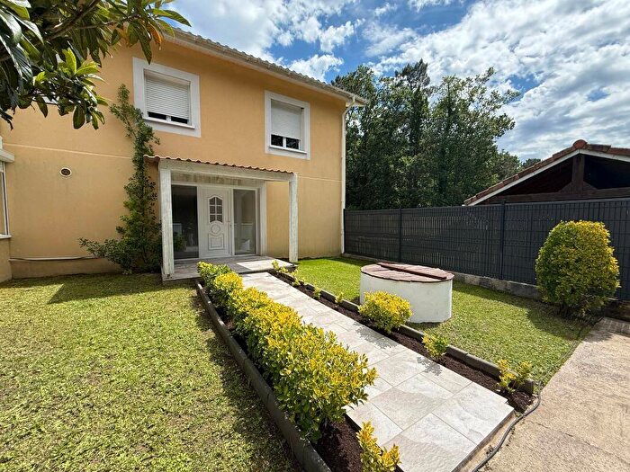 Ouest-Centre Ville, Saint-Pierre-du-Mont - Appartement 3 pièces à louer