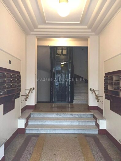 Appartement 1 pièce à Nice, Carré dor, à vendre