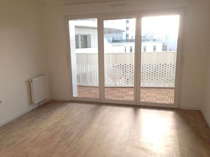 Appartement à louer - Issy-les-Moulineaux - 2 pièces - 1 chambre