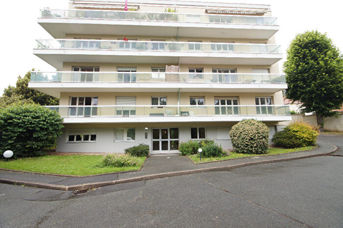 Maisons-Laffitte, Ouest : Appartement 2 pièces à louer