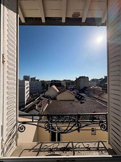 Appartement 3 pièces à Faubourg de lArche, Courbevoie, à louer