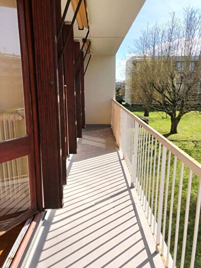 Appartement à louer - Sens - 4 pièces - 2 chambres