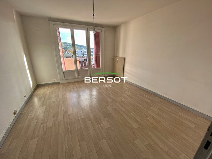 Vesoul, Centre-ville : Appartement 3 pièces à louer