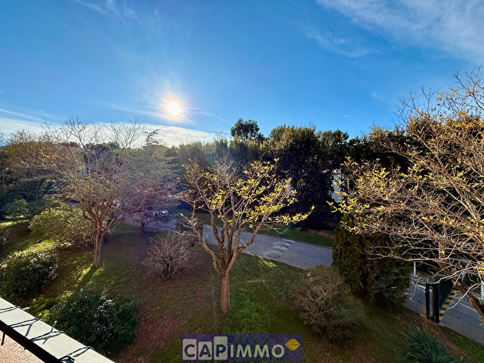 Appartement à vendre - Le Pradet - 5 pièces - 3 chambres