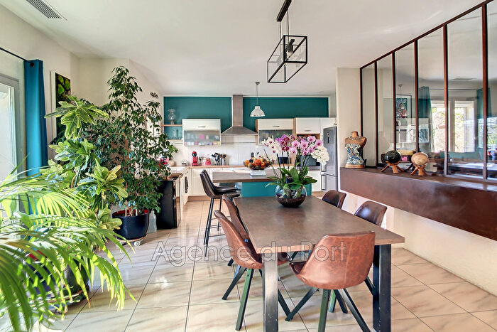 Maisons à vendre et appartements à louer - 1