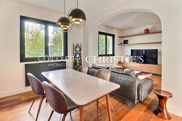 Appartement à vendre - Saint-Jean-de-Luz, Centre-ville - 4 pièces - 2 chambres