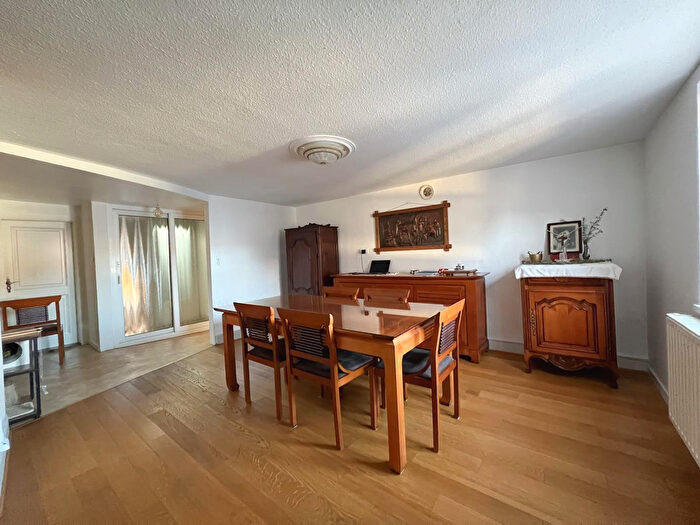 Maison à vendre - Soultzbach-les-Bains - 10 pièces - 5 chambres