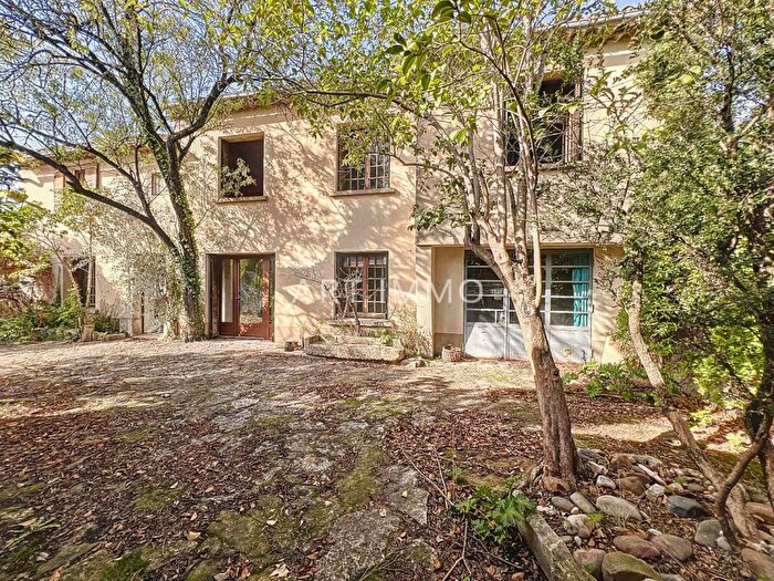 Maison à vendre - Robion - 7 pièces - 4 chambres