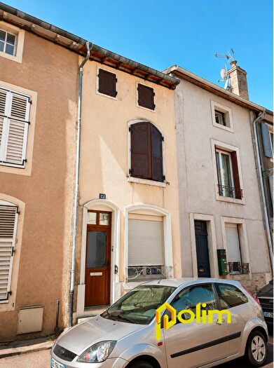 Pont-à-Mousson, Centre-ville, Colombé, Saint-Laurent : Maison 4 pièces à vendre