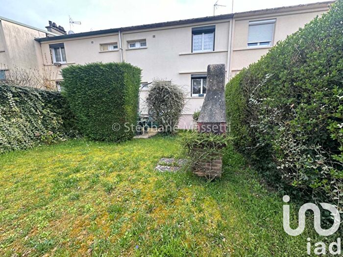 Maisons à vendre et appartements à louer - 1