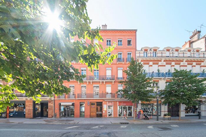 Maisons à vendre et appartements à louer - 1