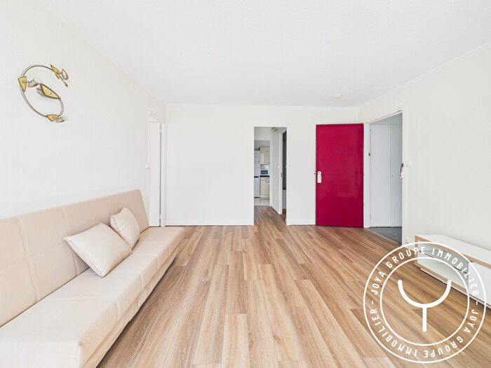 Appartement 3 pièces à Vitry-sur-Seine, Port à l'Anglais, Zone d'activité, à louer