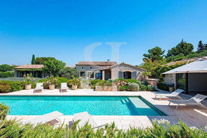 Maison à vendre - Eygalières - 9 pièces - 6 chambres