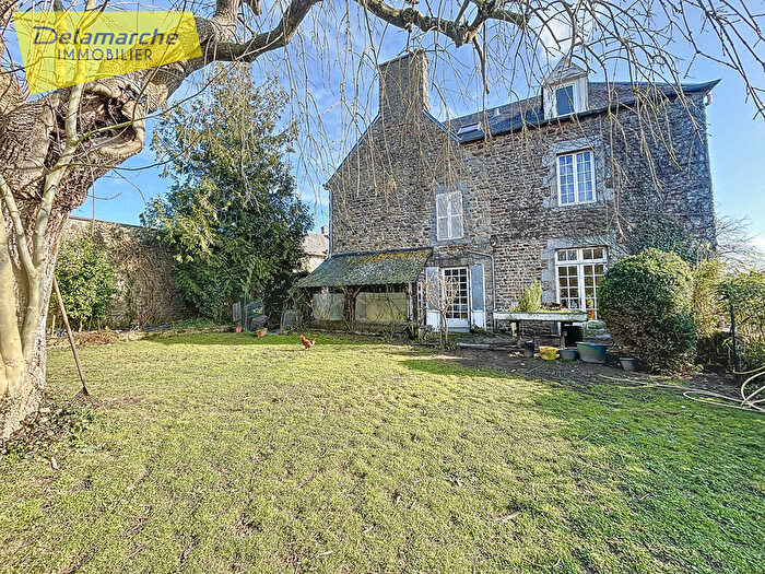 Maison à vendre - Ducey - 10 pièces - 6 chambres