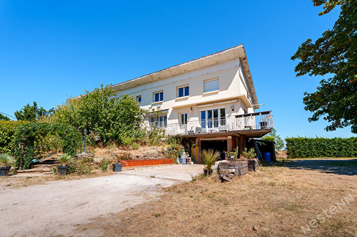 Maison 6 pièces à Saint-Marcel, à vendre