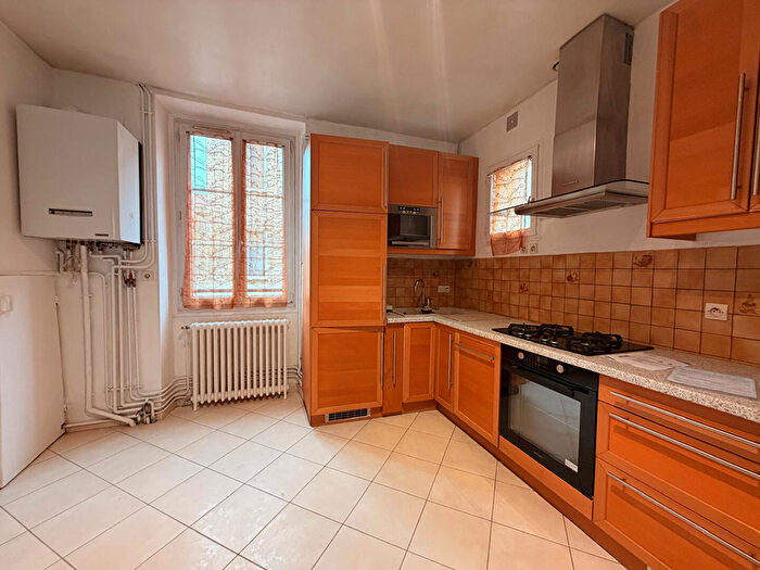 Carrières-sur-Seine, Centre historique - Appartement 2 pièces à louer