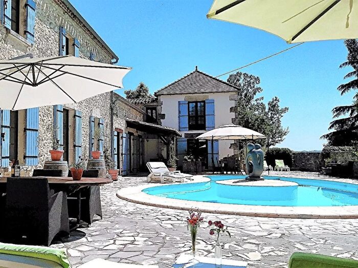 Maison à vendre - Savignac-de-Duras - 10 pièces - 4 chambres