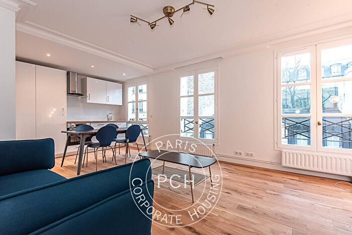 Appartement à louer - Invalides, Paris ème arrondissement - 2 pièces - 1 chambre