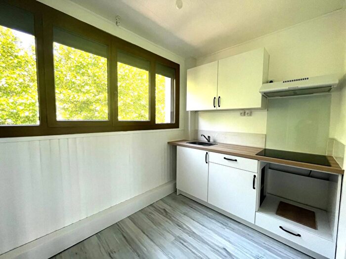 Appartement à louer - Raphèle les Arles-La Jansonne - 3 pièces - 2 chambres