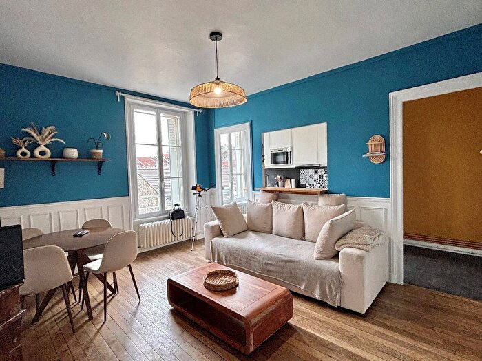 Appartement à louer - Reims - 2 pièces - 1 chambre