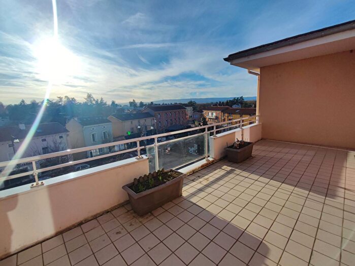 Appartement à louer - Bourg dAndrezieux, Andrézieux-Bouthéon - 4 pièces - 2 chambres