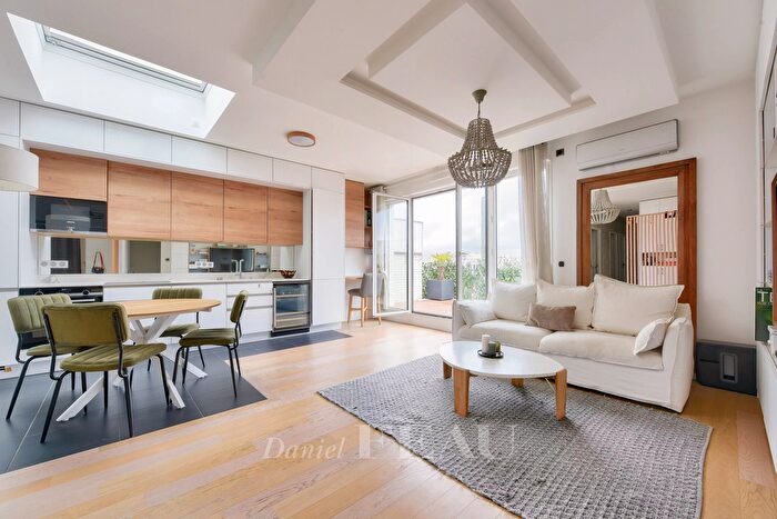 Appartement à vendre - Suresnes, Carnot, Gambetta - 5 pièces - 4 chambres