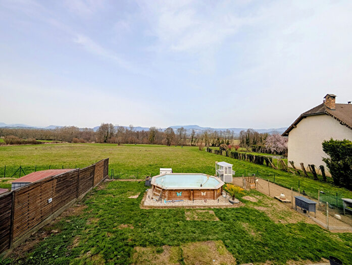 Maison à vendre - Saint-Jean-dAvelanne - 5 pièces - 4 chambres