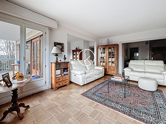 Appartement à vendre - Écully, Chalier, Valvert - 4 pièces - 2 chambres