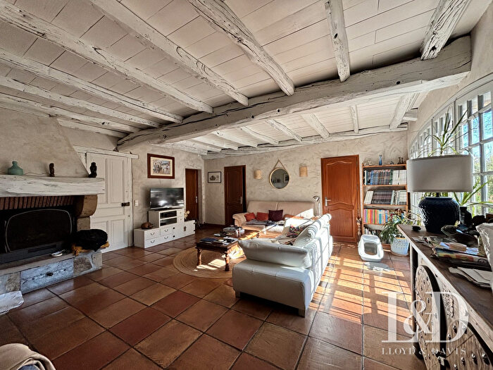 Maison à vendre - Saint-Pée-sur-Nivelle - 12 pièces - 6 chambres