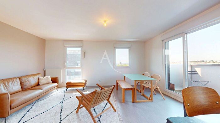 Appartement 3 pièces à Cité Pierre et Marie Curie, Ivry-sur-Seine, à louer