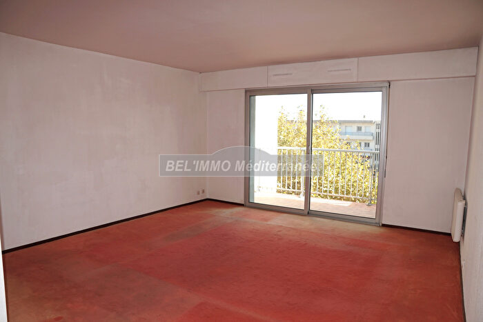 Appartement à vendre - Cavalaire-sur-Mer, Centre-ville - 3 pièces - 2 chambres