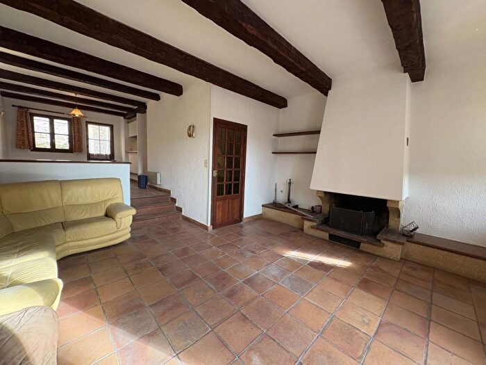 Maison à louer - Jouques - 5 pièces - 4 chambres