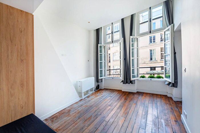 Île Saint Louis, Paris 4ème arrondissement : Appartement 1 pièce à louer