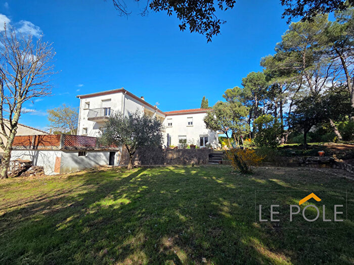 Bollène, Périphérie : Maison 10 pièces à vendre