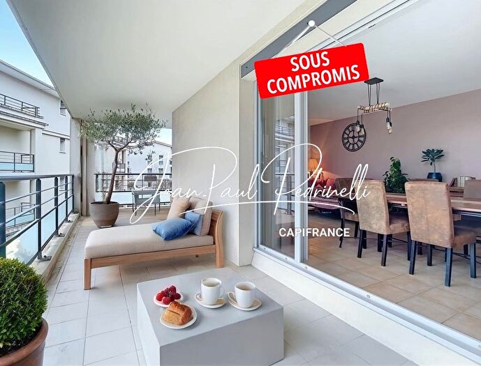 Appartement à vendre - Vourles - 3 pièces - 2 chambres