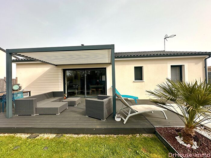 Maison à vendre - Roches-Prémarie-Andillé - 3 pièces - 2 chambres