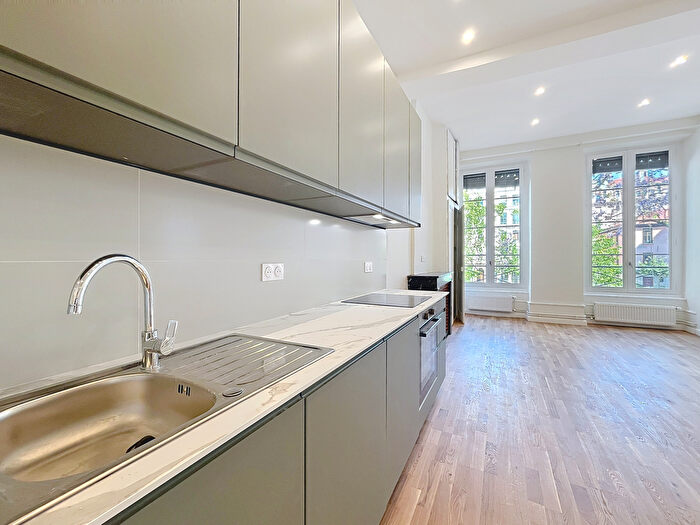 Appartement à vendre - Lyon e , Tête dOr, Vitton - 3 pièces - 2 chambres