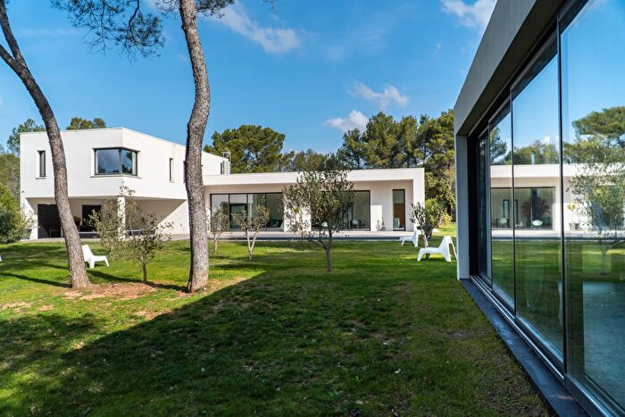 Maison à vendre - Puyloubier - 5 pièces - 3 chambres