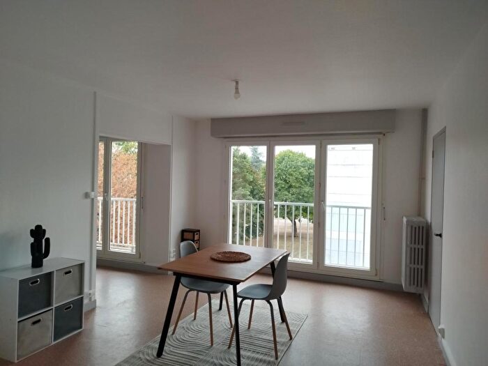 Appartement 4 pièces à Neufchâteau, à louer