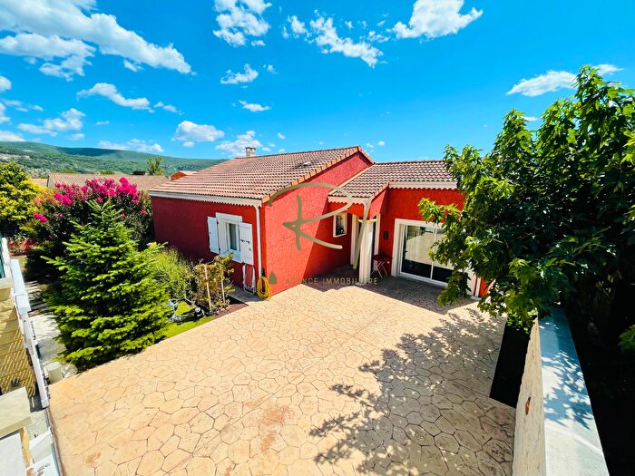 Maison à vendre - Vallon-Pont-dArc - 5 pièces - 2 chambres