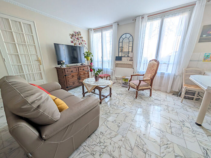 Appartement 3 pièces à Versailles, Notre Dame, à vendre