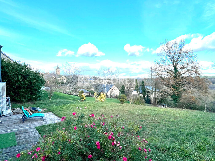 Maison à vendre - Sauveterre-de-Rouergue - 6 pièces - 4 chambres