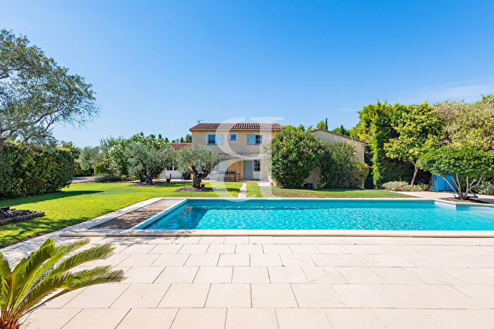 Maison 8 pièces à vendre à Carpentras, Serres, Peyrière