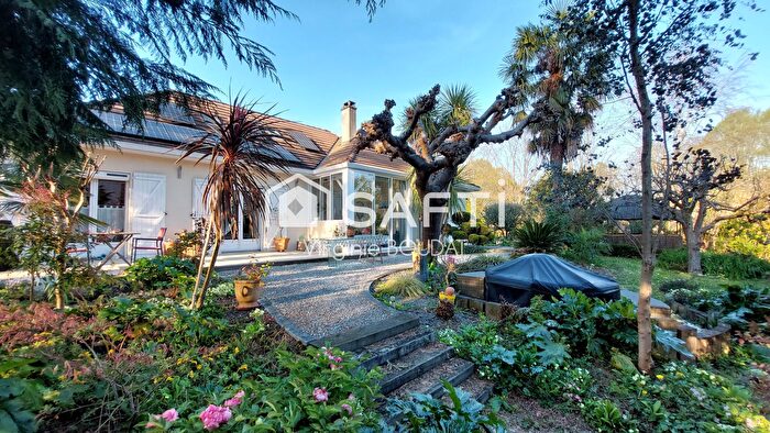 Maison à vendre - Lons - 7 pièces - 4 chambres