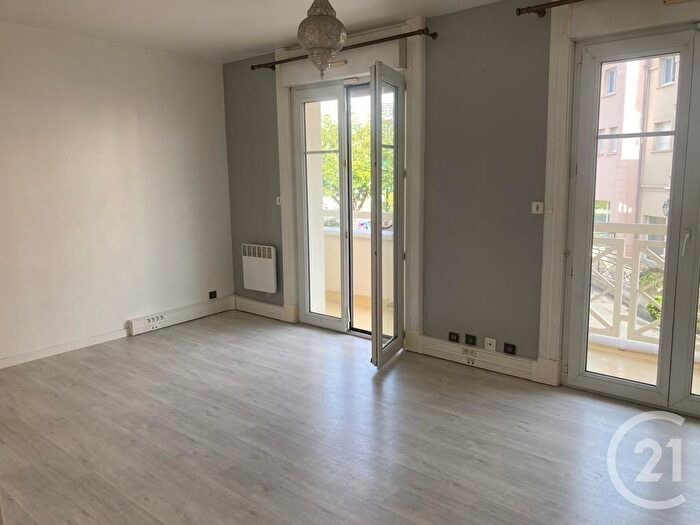 Appartement à louer - Claye-Souilly - 1 pièce