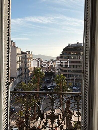 Appartement à vendre - Toulon, Haute-ville - 5 pièces - 4 chambres