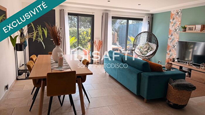 Maison à vendre - Ceyreste - 4 pièces - 3 chambres