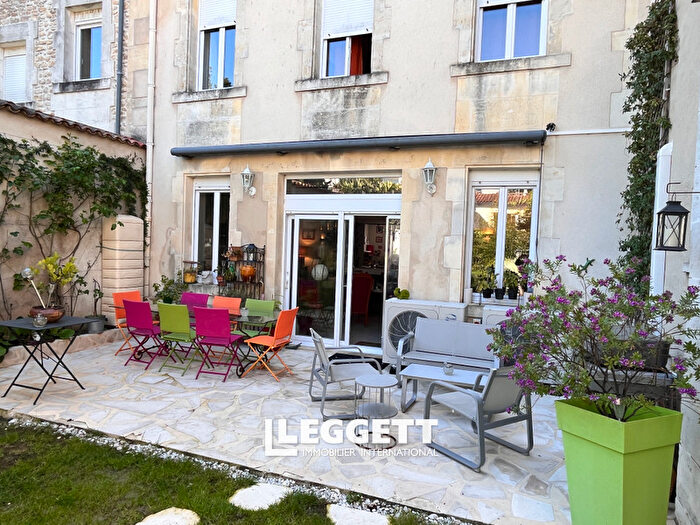 Maison à vendre - Cognac, Saint-Jacques - 10 pièces - 6 chambres