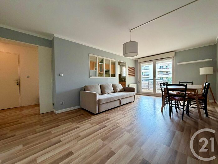 Évry, Les Aunettes : Appartement 3 pièces à louer