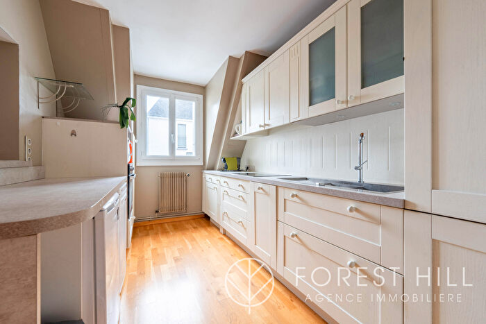 Appartement à vendre - Tours, Centre-ville - 5 pièces - 3 chambres